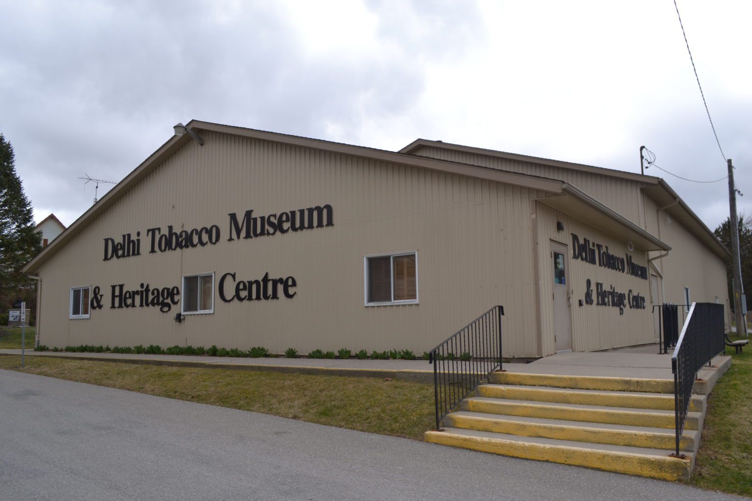 The History of Delhi, Ontario - Small Town Canada