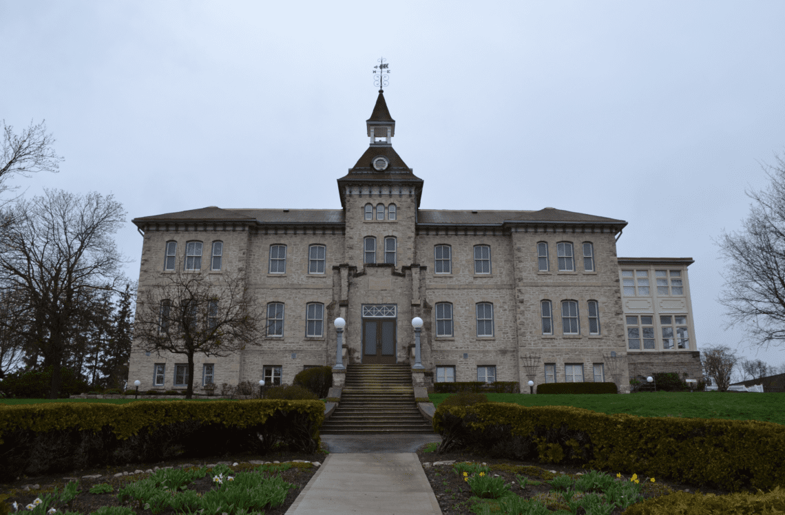 The History of Elora, Ontario - Small Town Canada